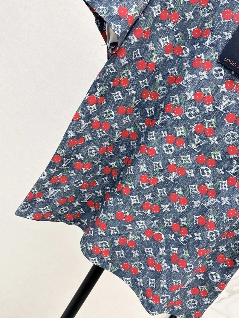 Genuine Louis Vuitton T-Shirts