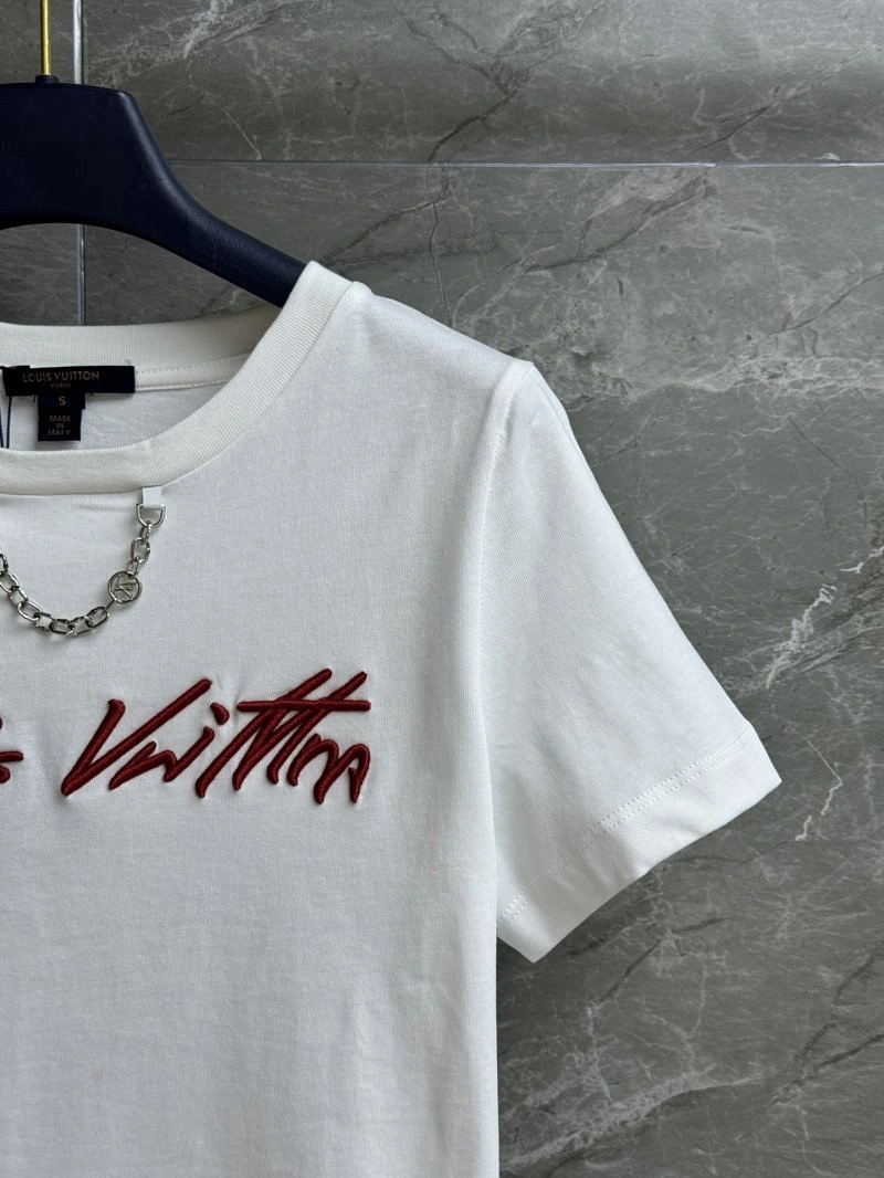 Indistinguishable Louis Vuitton T-Shirts
