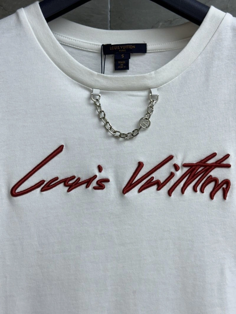 Indistinguishable Louis Vuitton T-Shirts