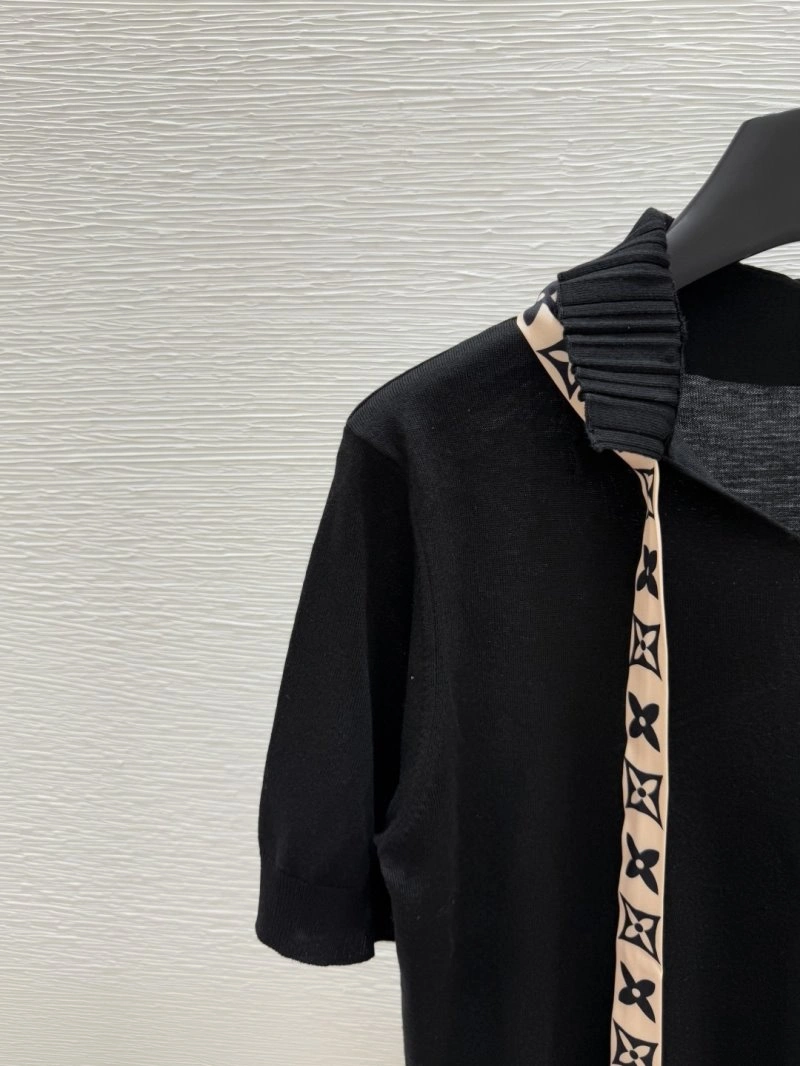 Accurate model Louis Vuitton T-Shirts