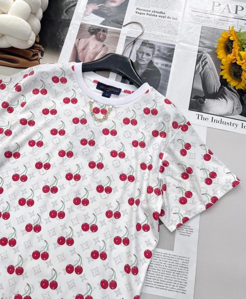 1:1 copy Louis Vuitton T-Shirts