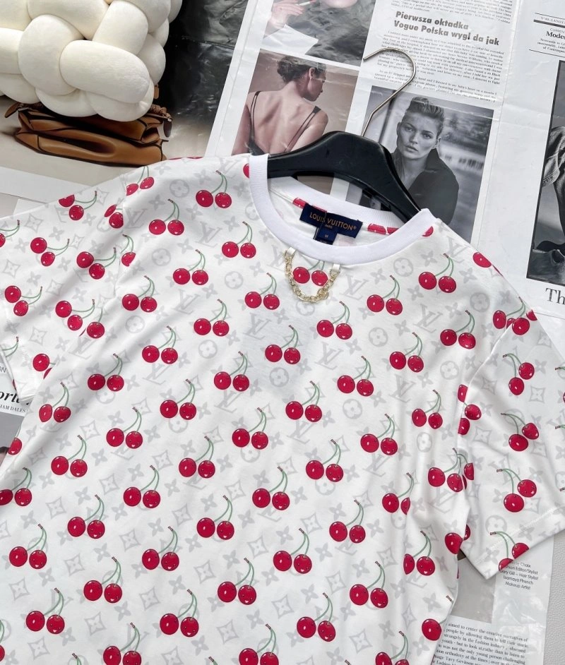 1:1 copy Louis Vuitton T-Shirts