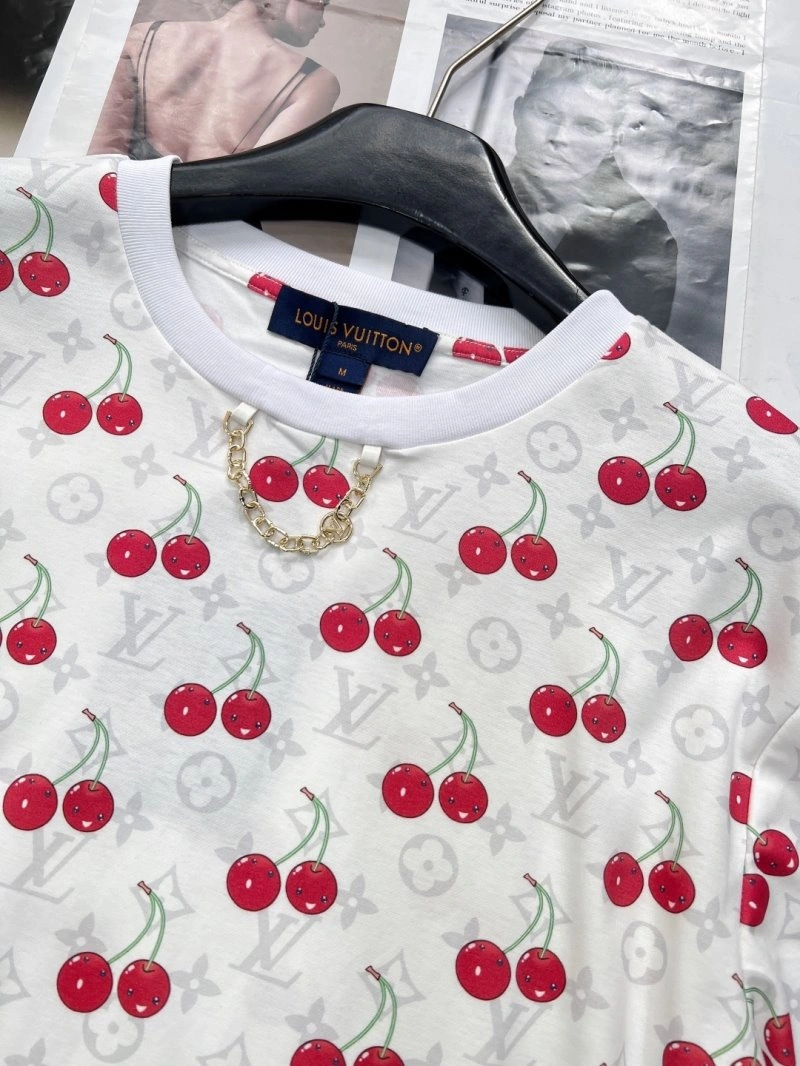 1:1 copy Louis Vuitton T-Shirts