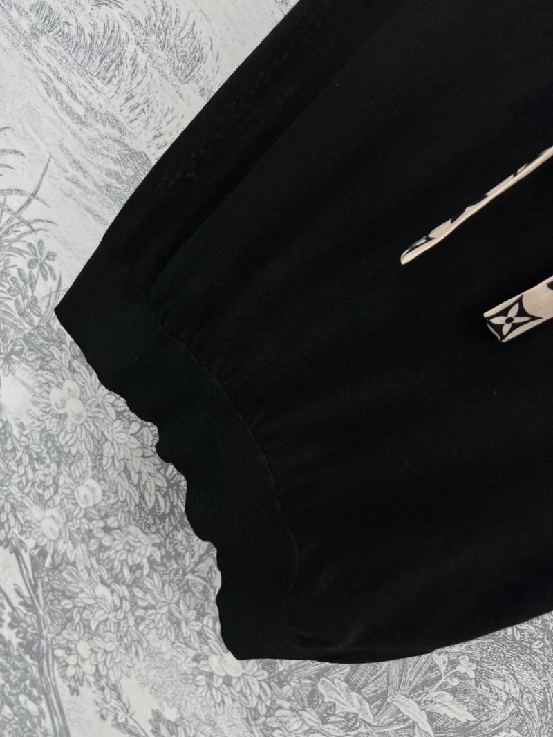 Top match Louis Vuitton T-Shirts