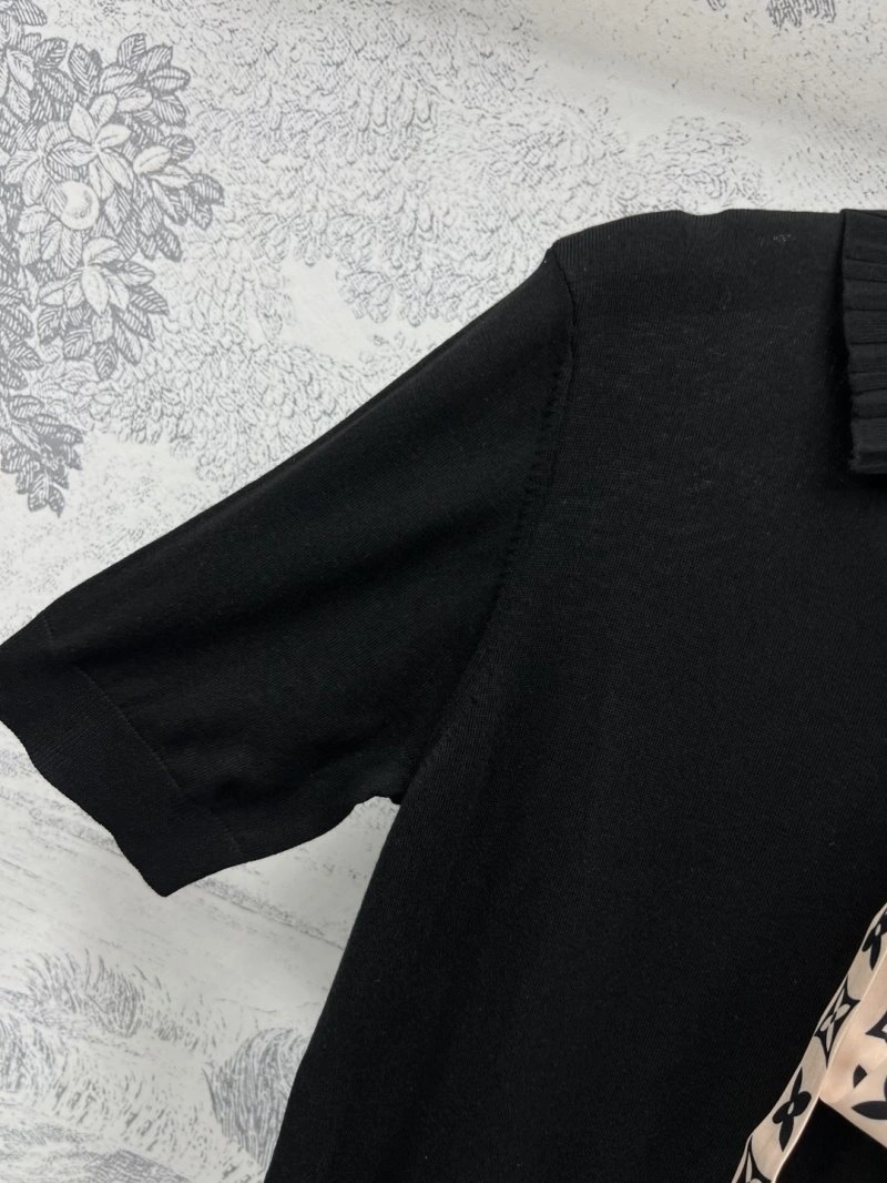 Top match Louis Vuitton T-Shirts