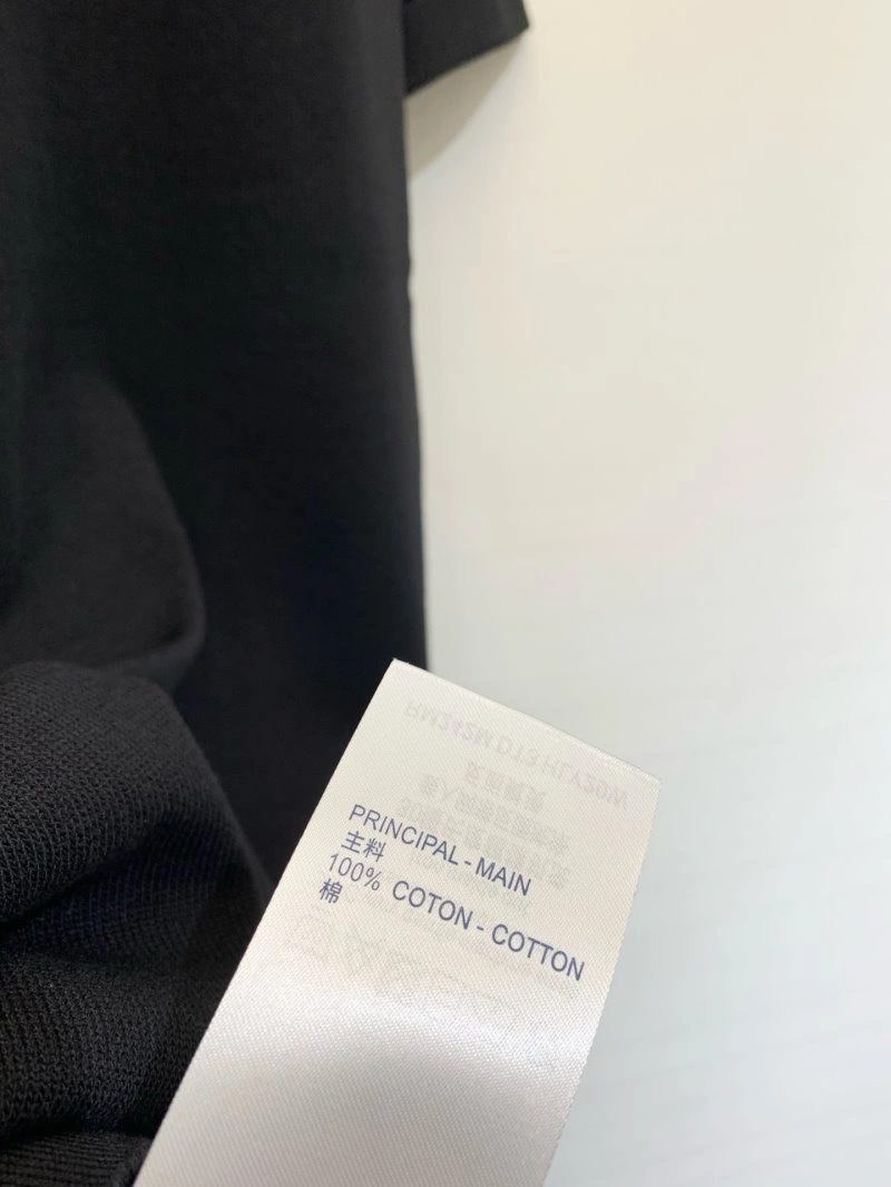 Value-priced Louis Vuitton T-Shirts