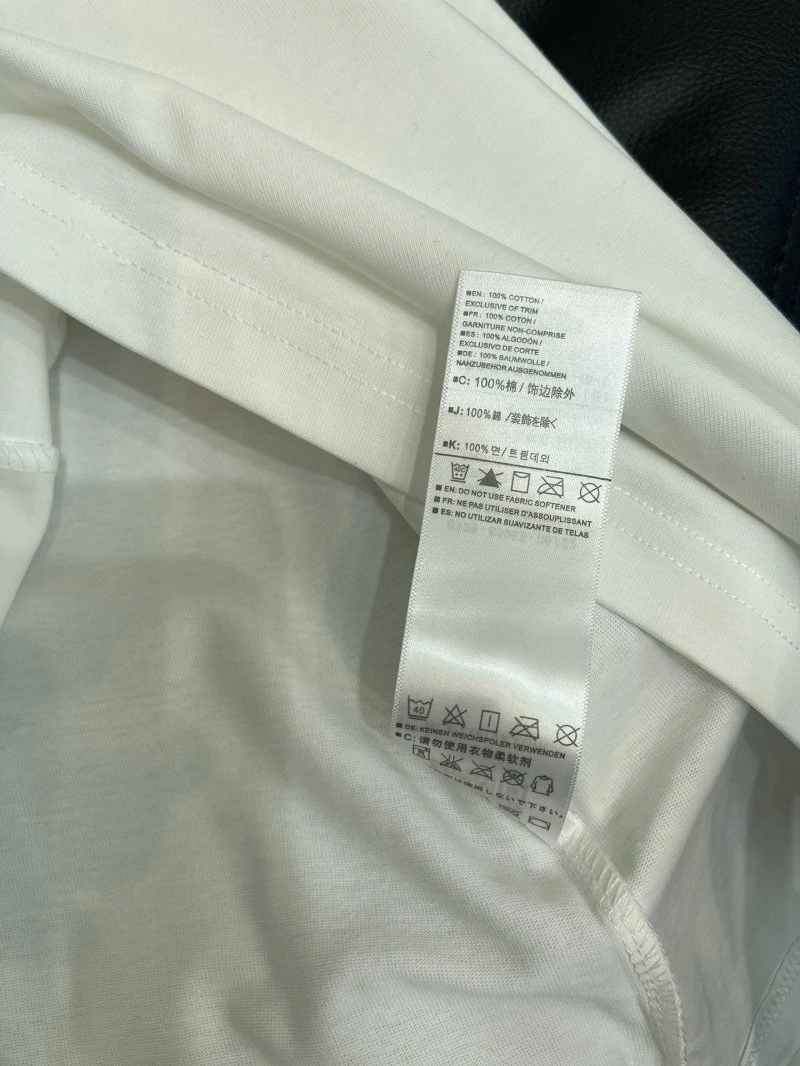 High accuracy Louis Vuitton T-Shirts