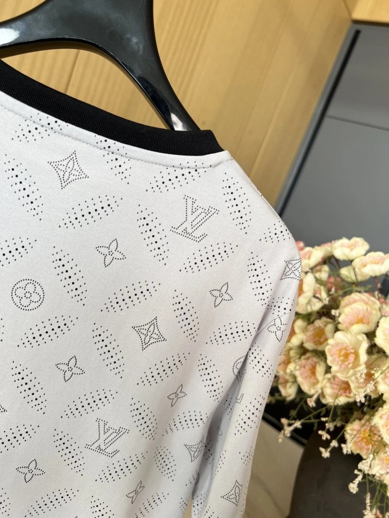 Low-cost Louis Vuitton T-Shirts