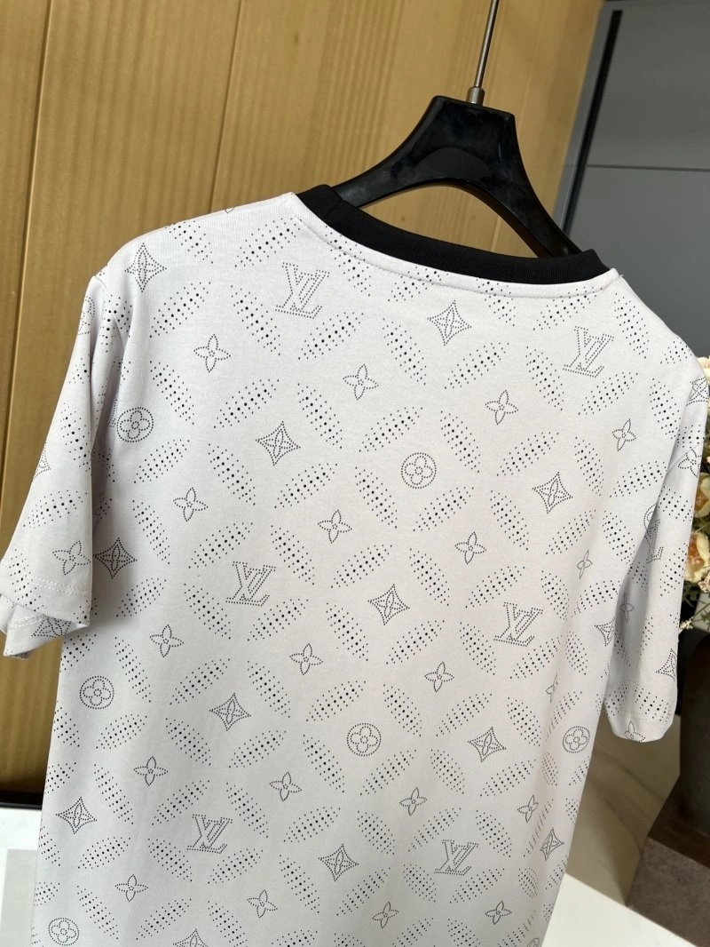 Low-cost Louis Vuitton T-Shirts