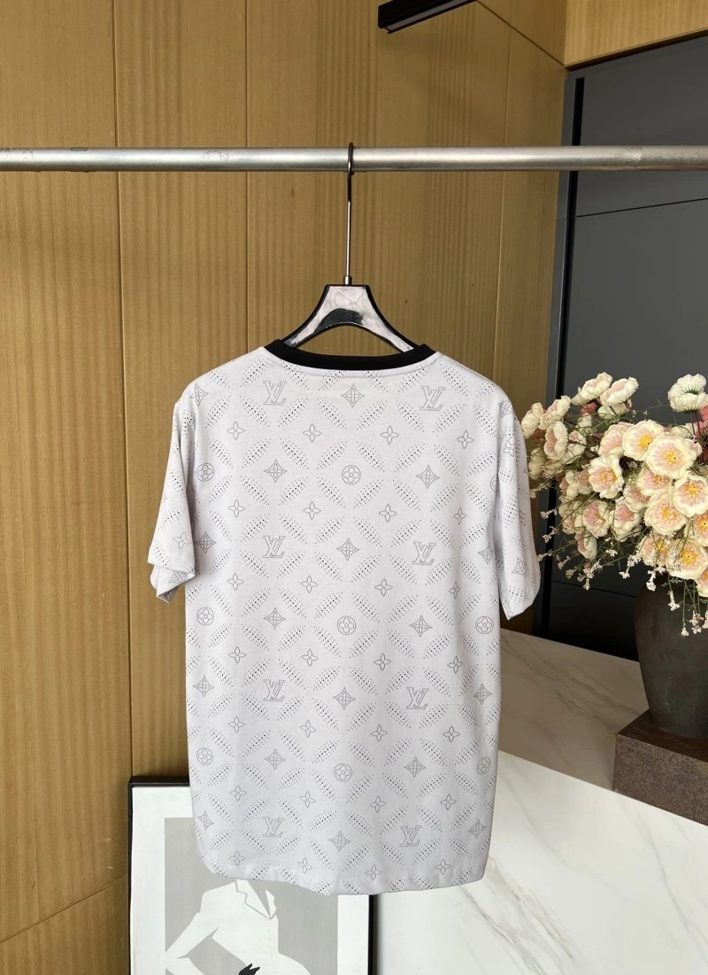 Low-cost Louis Vuitton T-Shirts