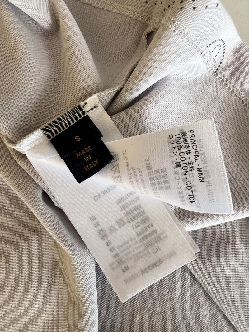 Low-cost Louis Vuitton T-Shirts