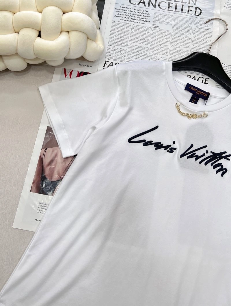 Precise copy Louis Vuitton T-Shirts