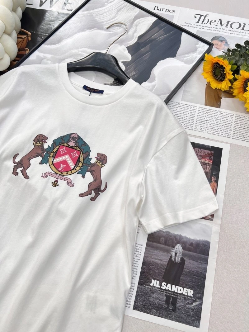 High accuracy Louis Vuitton T-Shirts