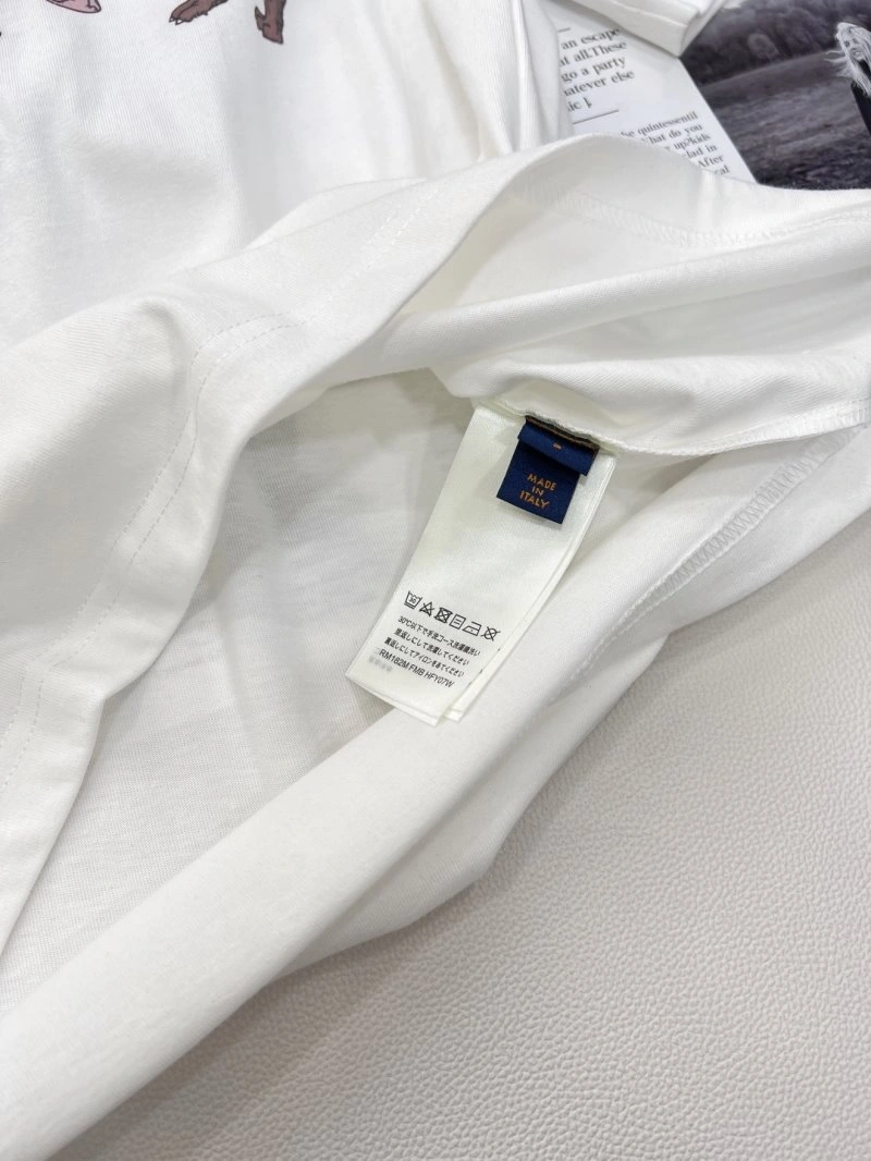 High accuracy Louis Vuitton T-Shirts