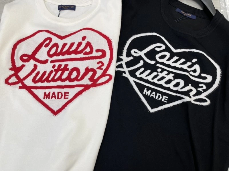 Factory-made Louis Vuitton T-Shirts