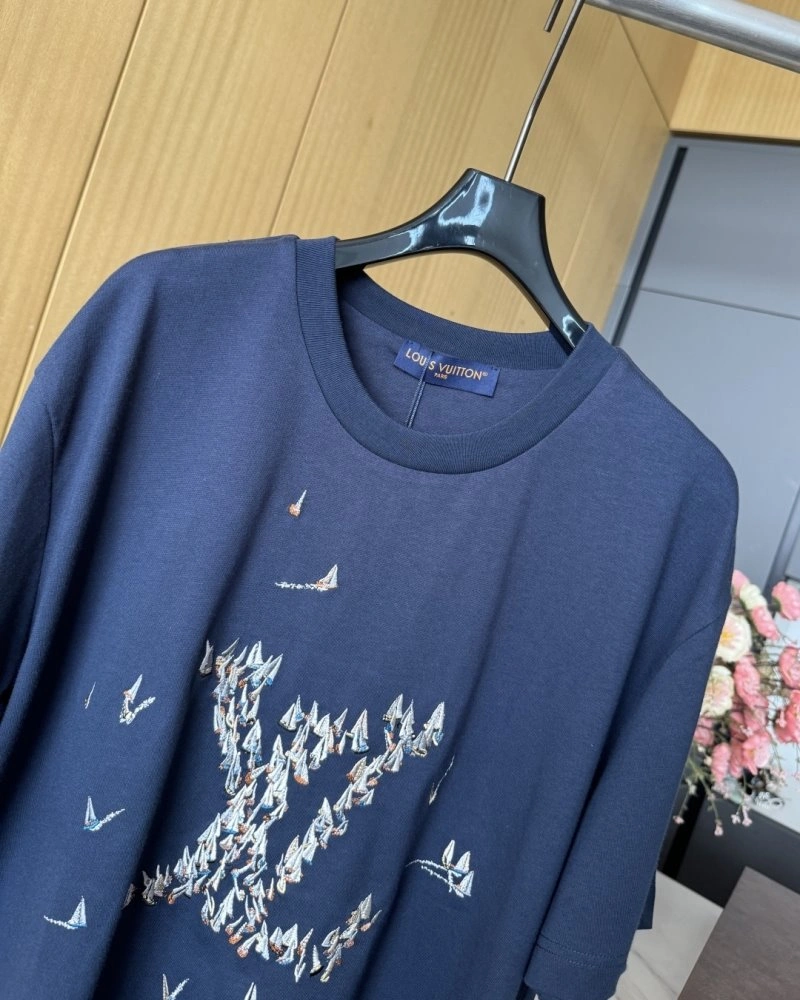 Bargain Louis Vuitton T-Shirts