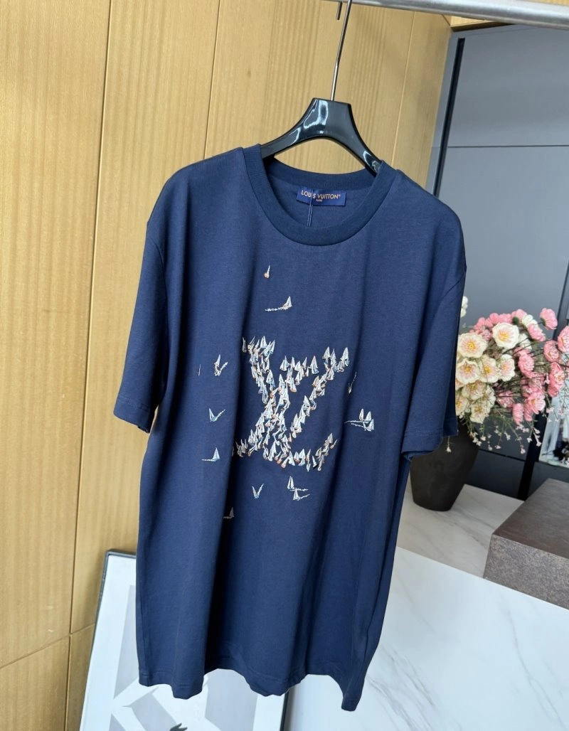 Bargain Louis Vuitton T-Shirts