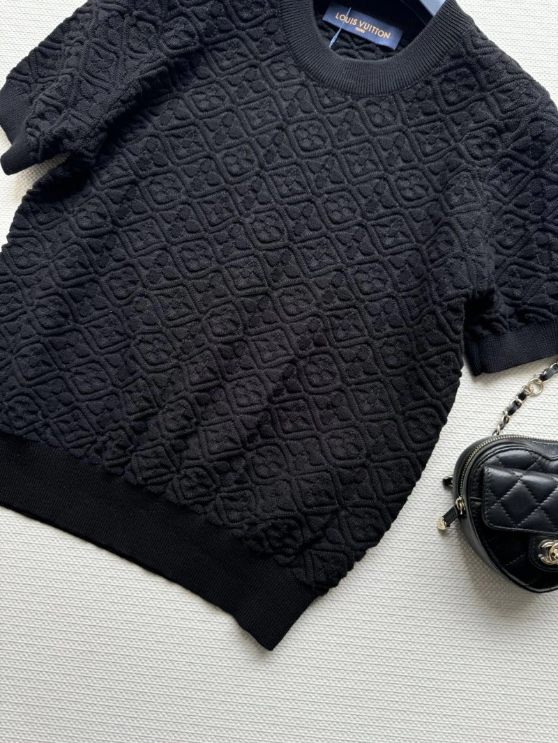 Bargain Louis Vuitton T-Shirts