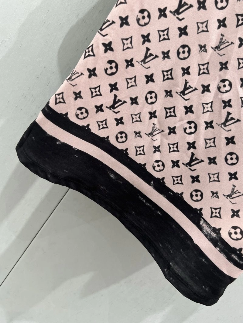 Exact replica Louis Vuitton T-Shirts