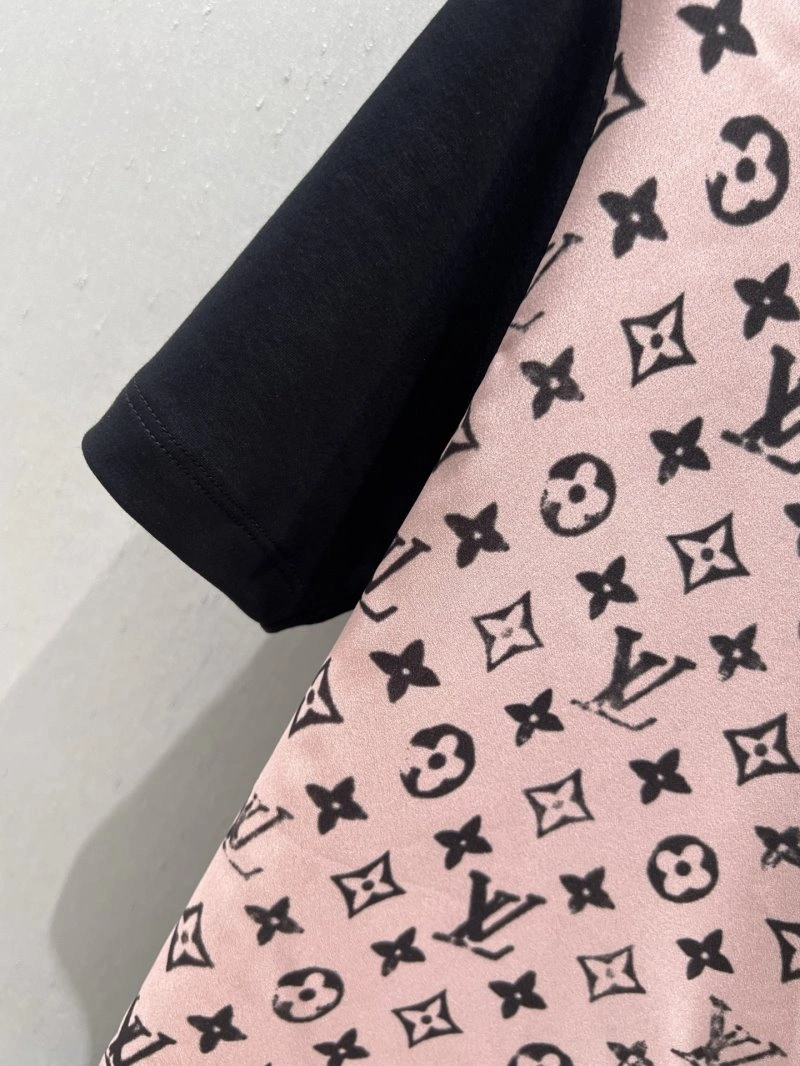 Exact replica Louis Vuitton T-Shirts