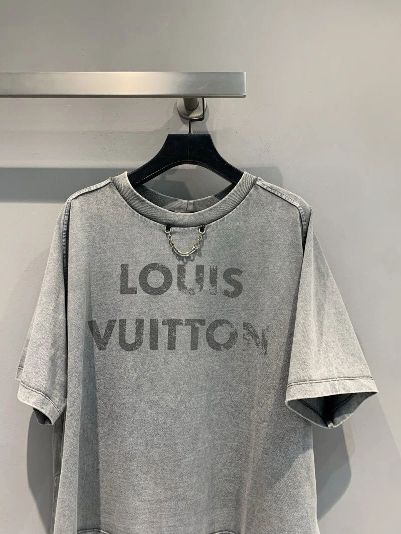 Low-cost Louis Vuitton T-Shirts