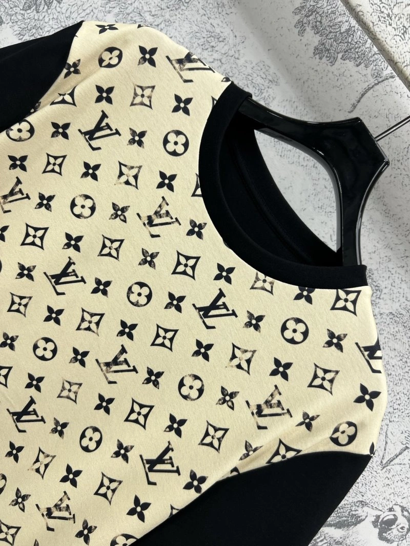 High accuracy Louis Vuitton T-Shirts