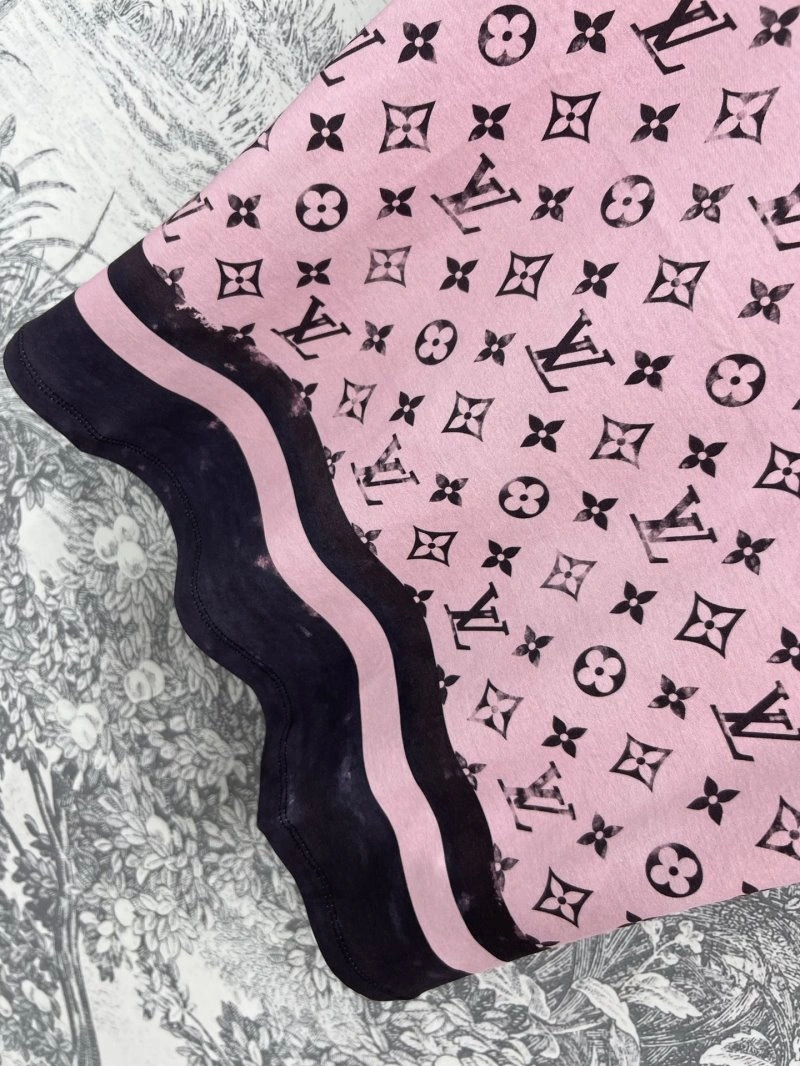 Official Louis Vuitton T-Shirts