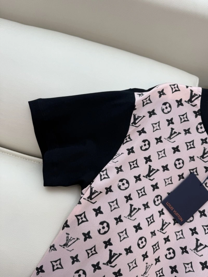 High accuracy Louis Vuitton T-Shirts