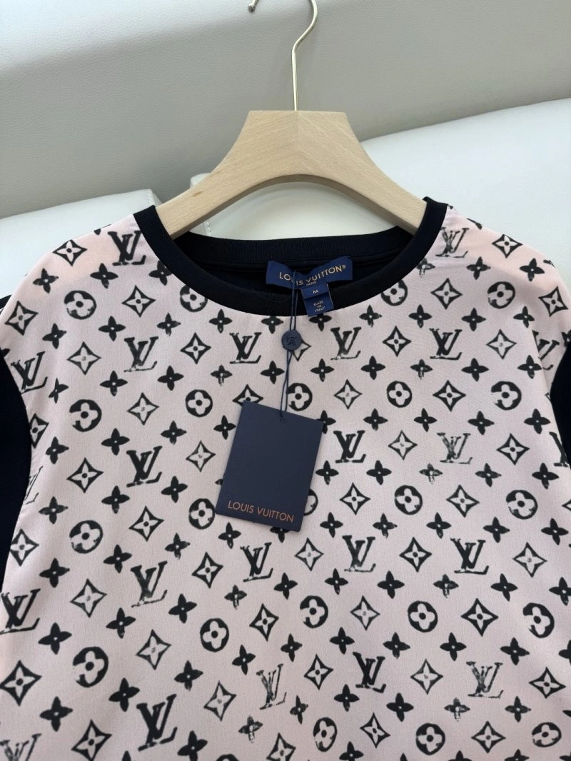 High accuracy Louis Vuitton T-Shirts