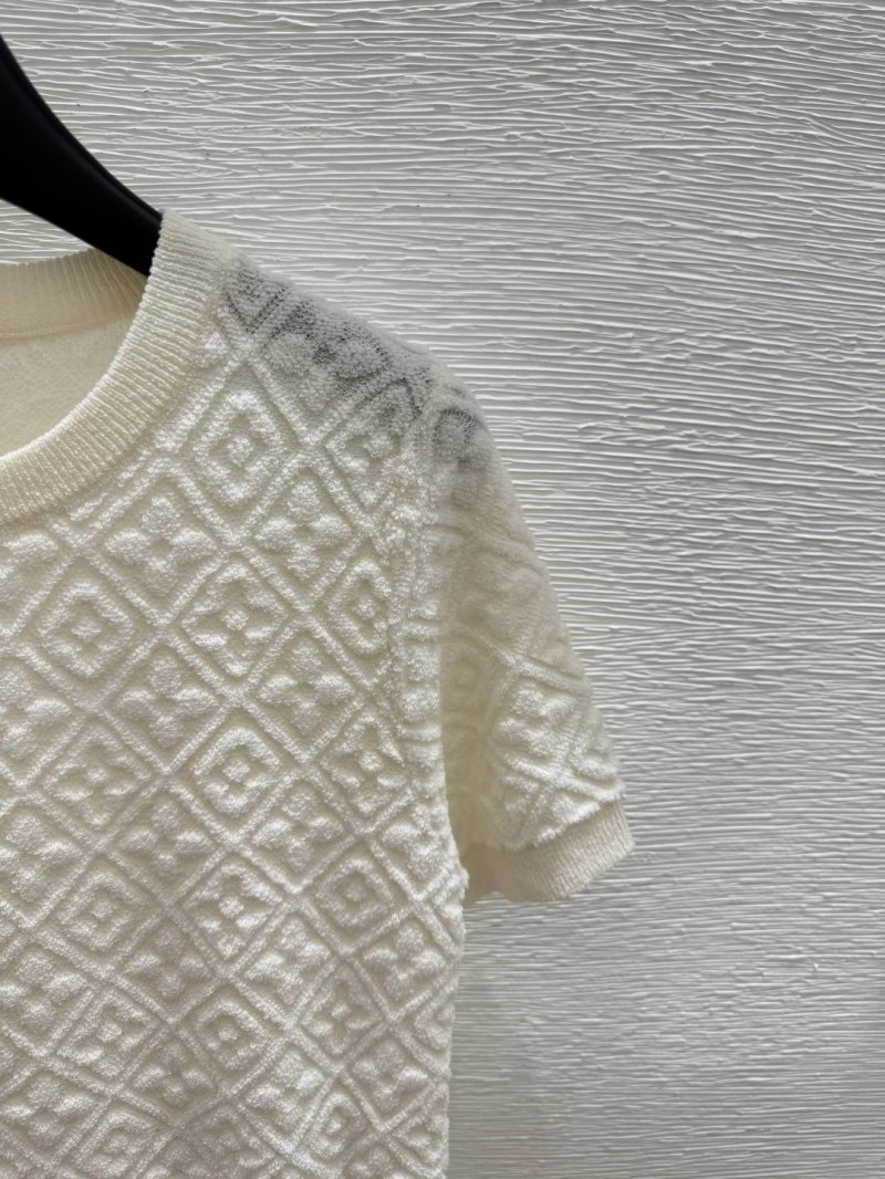Low-cost Louis Vuitton T-Shirts