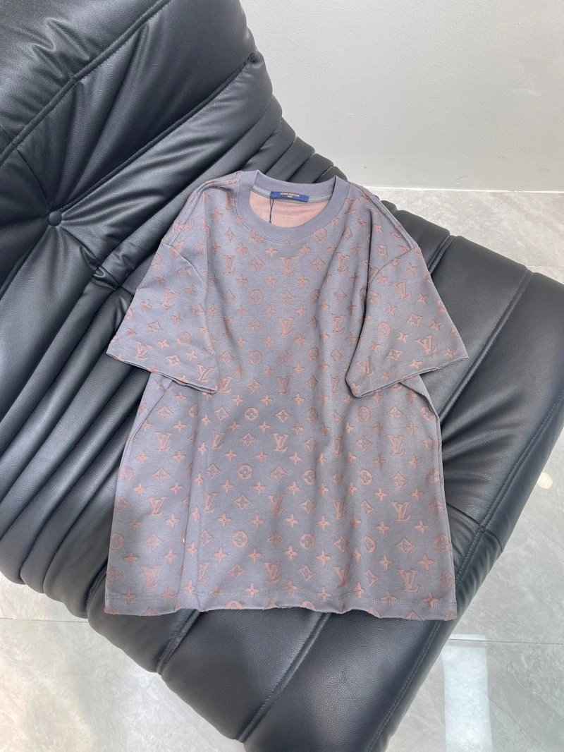 Exact replica Louis Vuitton T-Shirts