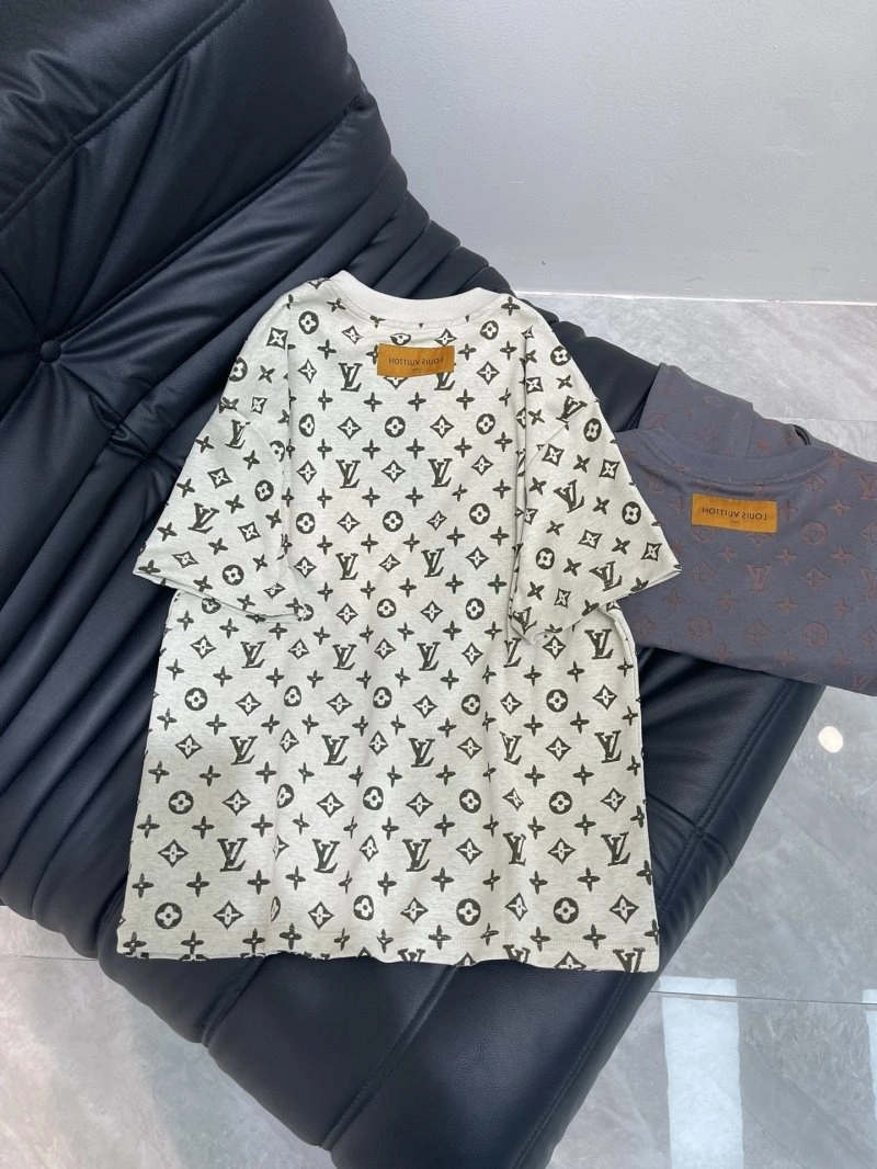 Exact replica Louis Vuitton T-Shirts