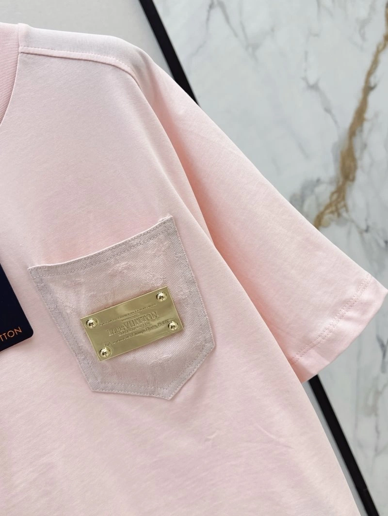 Exact replica Louis Vuitton T-Shirts