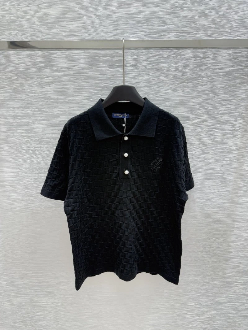 Value-priced Louis Vuitton T-Shirts