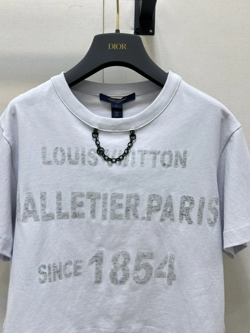 Top match Louis Vuitton T-Shirts