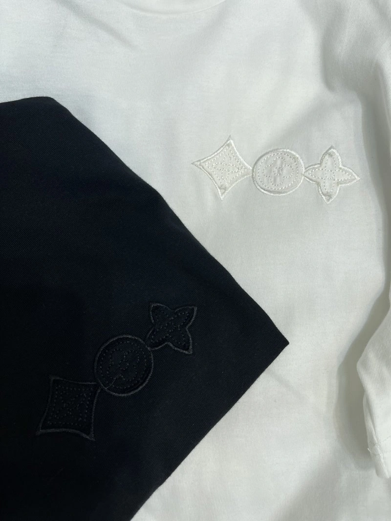 Exact replica Louis Vuitton T-Shirts