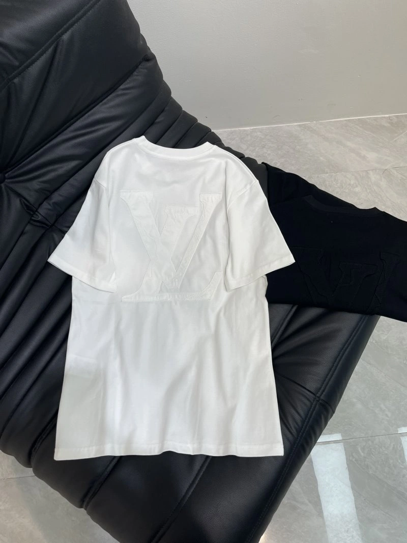 Exact replica Louis Vuitton T-Shirts