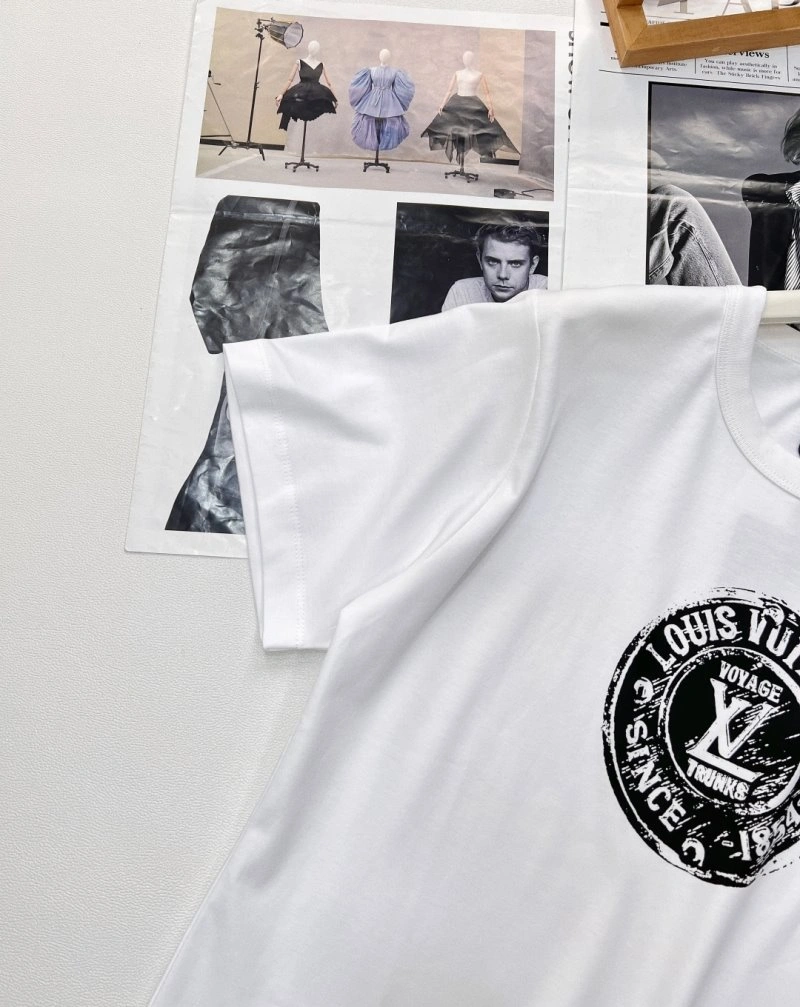 Perfect replica Louis Vuitton T-Shirts