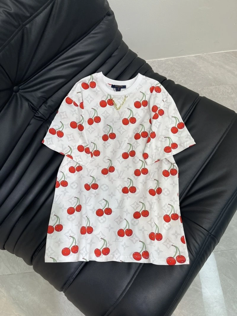 Precise copy Louis Vuitton T-Shirts