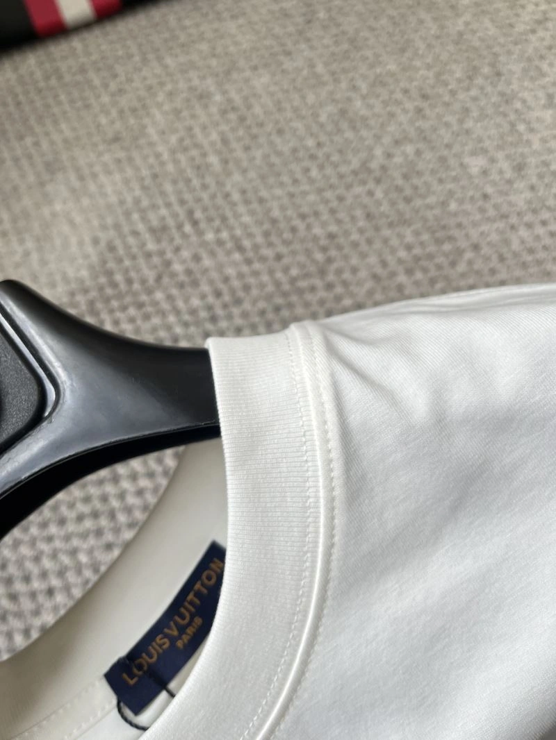Low-cost Louis Vuitton T-Shirts