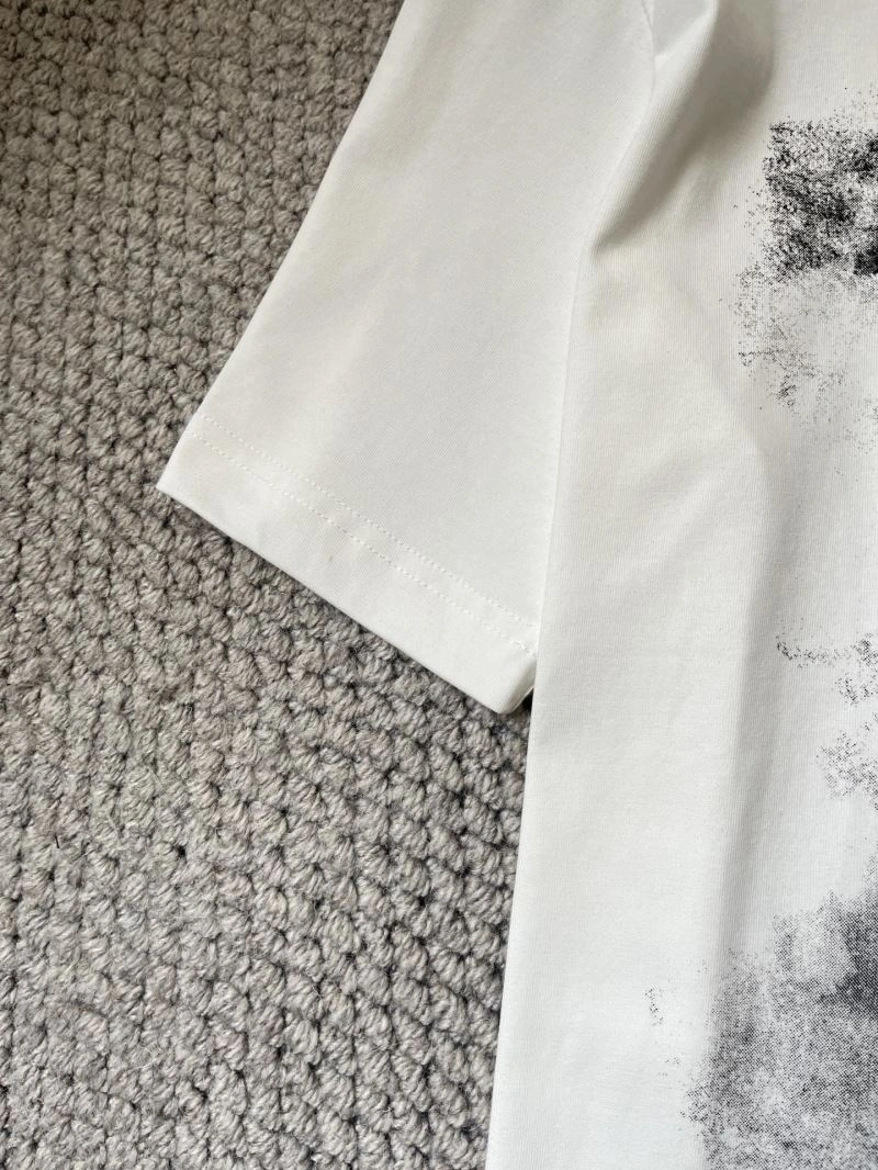 Budget-friendly Louis Vuitton T-Shirts