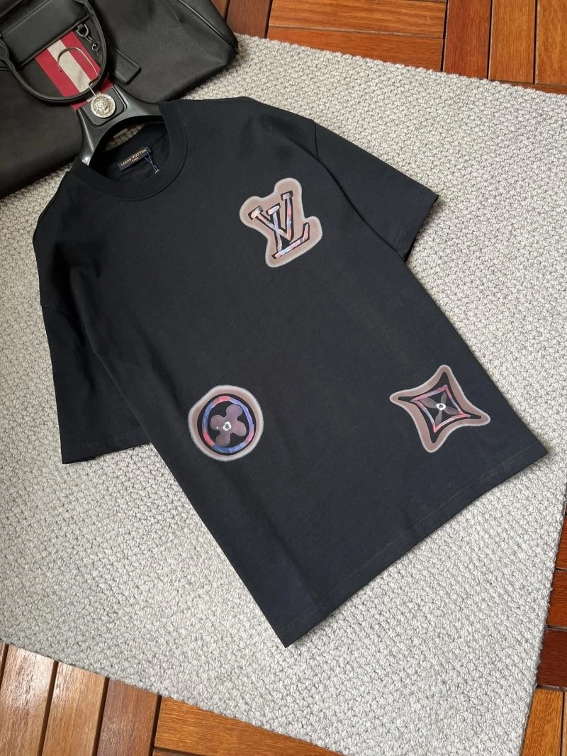 High accuracy Louis Vuitton T-Shirts