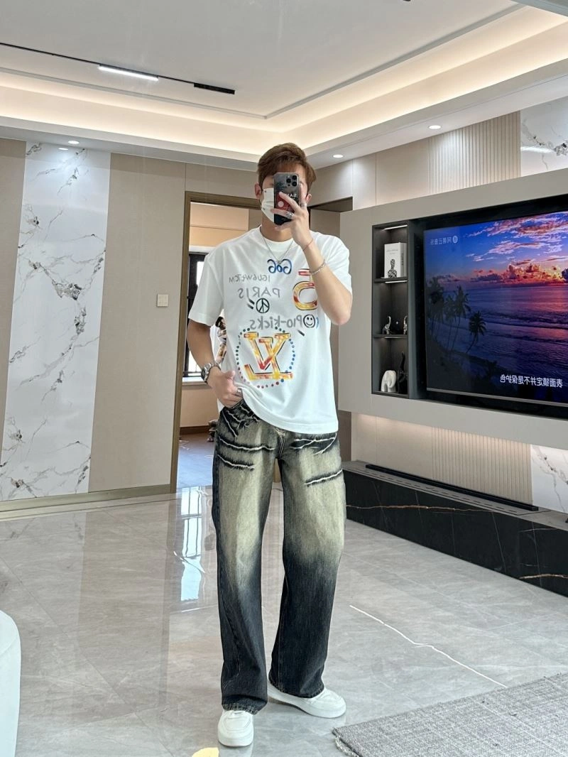 Precise copy Louis Vuitton T-Shirts