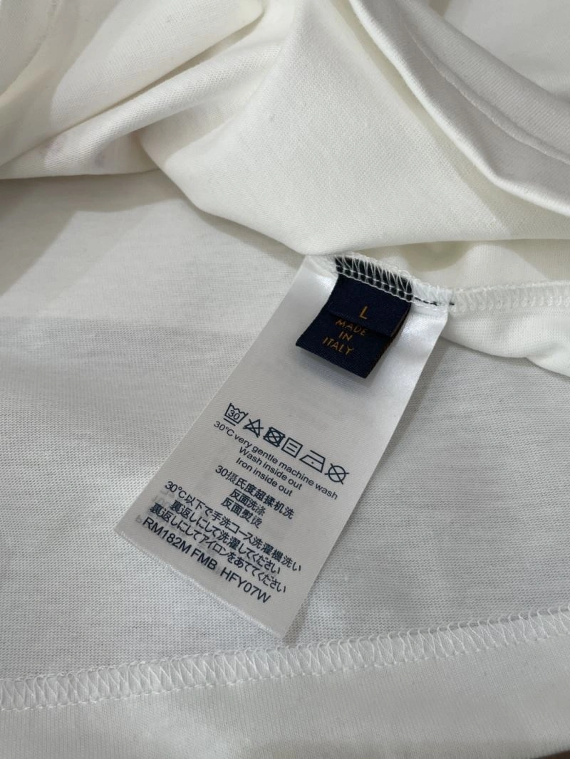 Precise copy Louis Vuitton T-Shirts