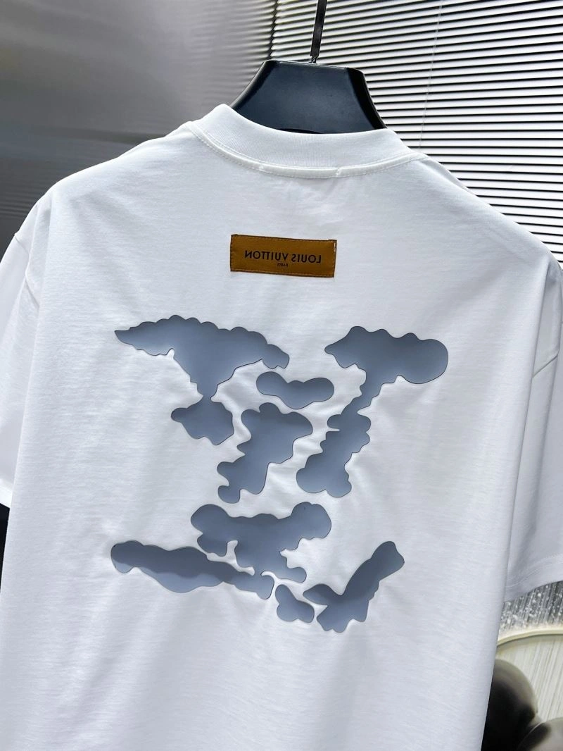Exact replica Louis Vuitton T-Shirts
