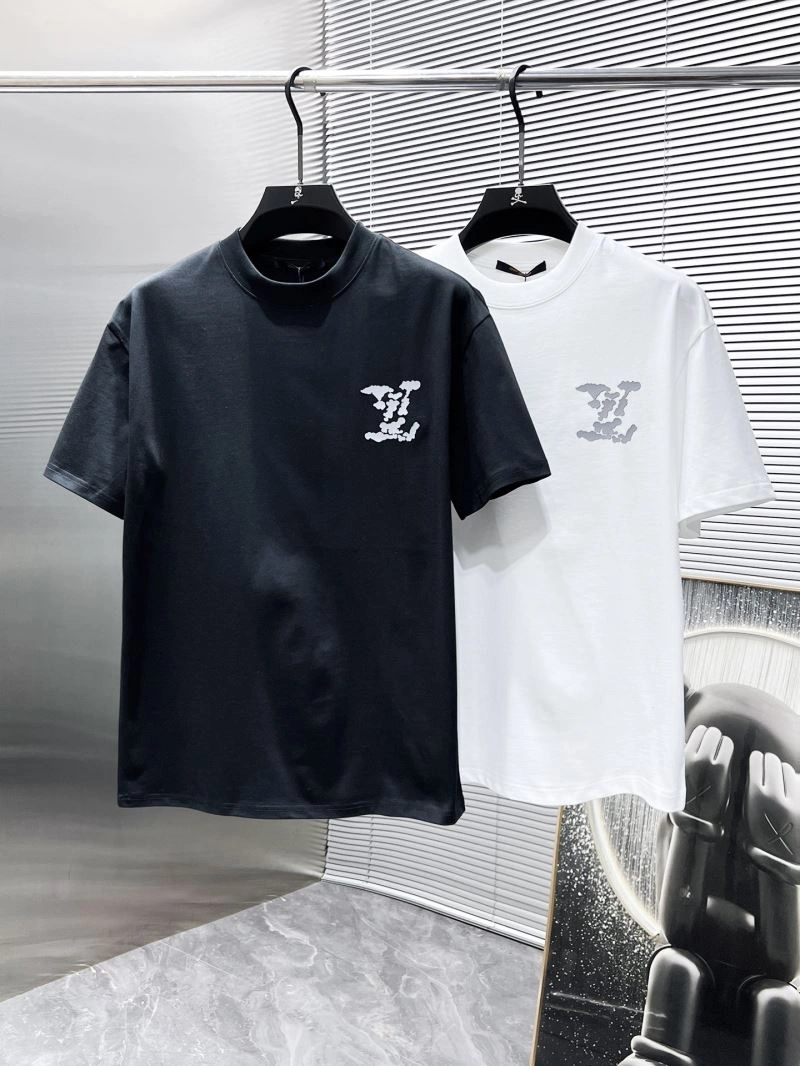Exact replica Louis Vuitton T-Shirts