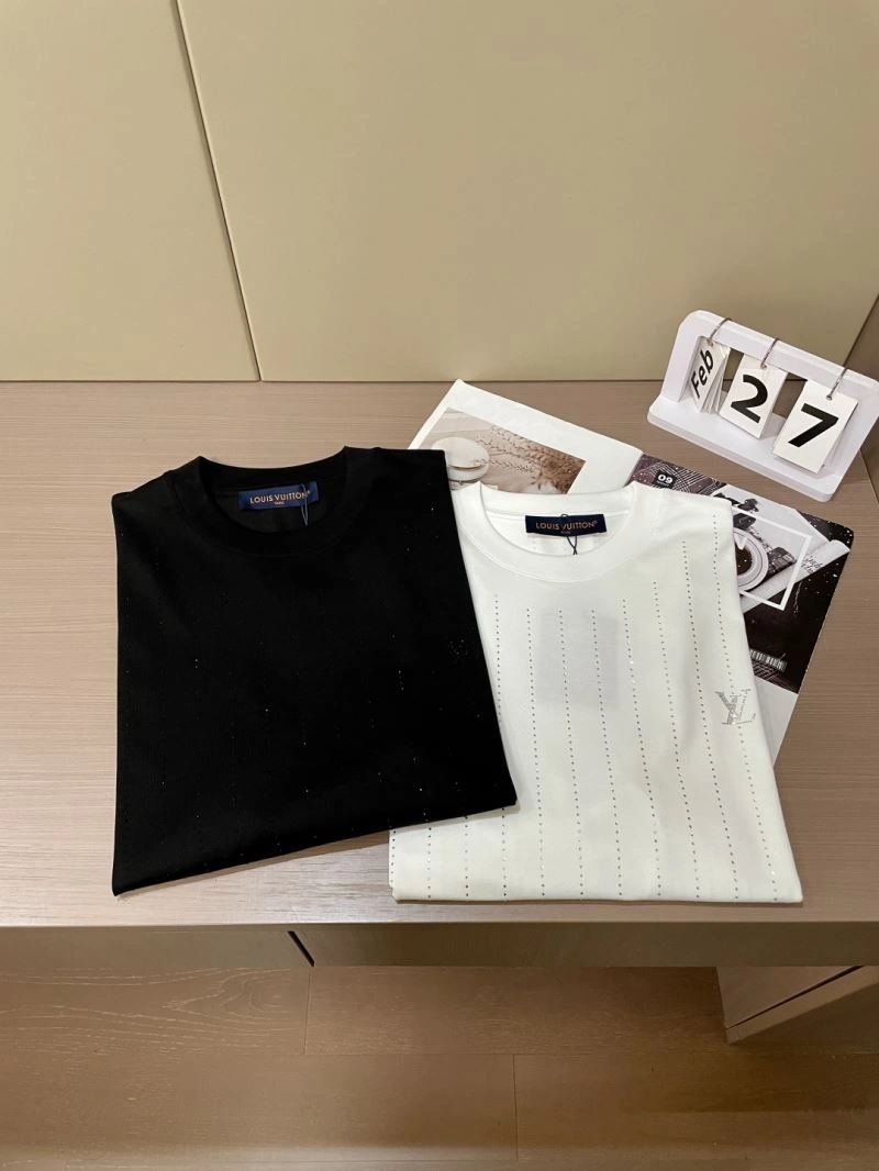 Indistinguishable Louis Vuitton T-Shirts