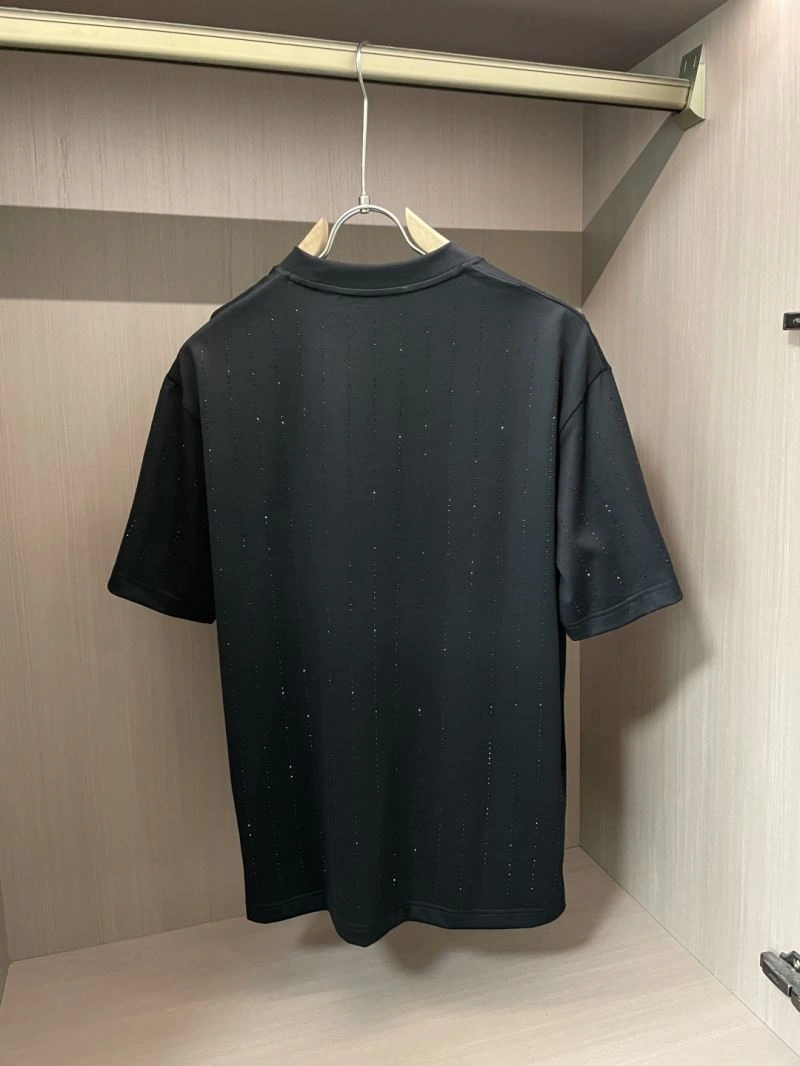 Indistinguishable Louis Vuitton T-Shirts