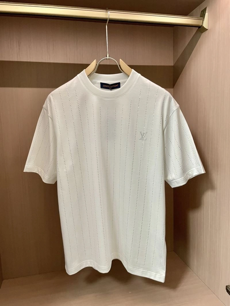 Indistinguishable Louis Vuitton T-Shirts