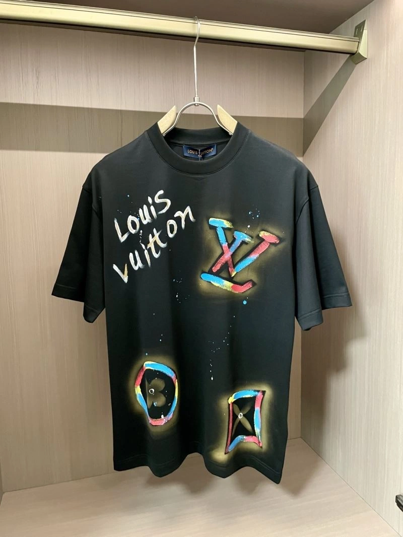 Bargain Louis Vuitton T-Shirts